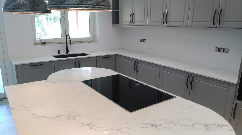 Cuarț Compozit pt Blaturi de bucatarie si contrablat la Comanda